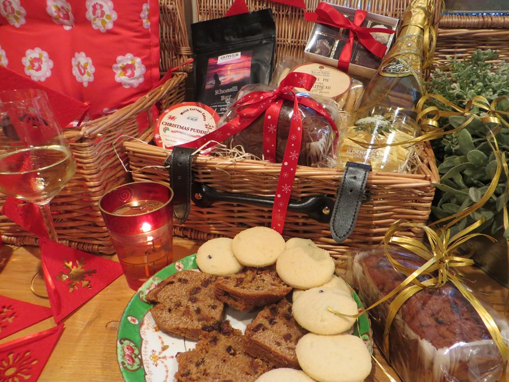 Luxury Christmas Hampers | Welsh Hamper Company