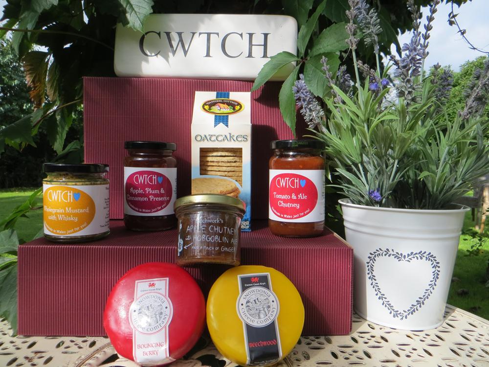 Welsh Hampers for Him Her | Welsh Hamper Company